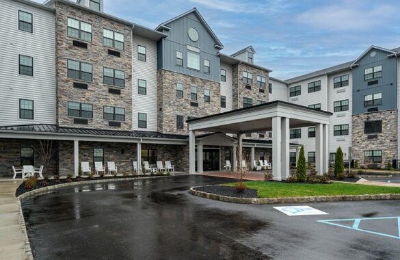 Distinctive Living Opens Crescent Fields at Huntingdon Valley in ...